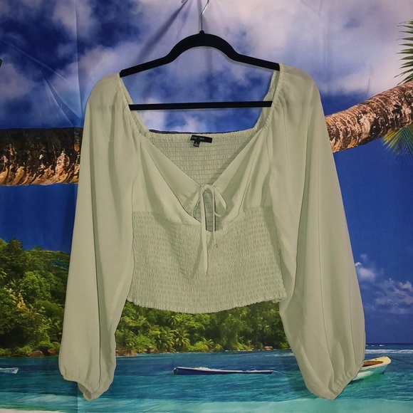 Love Tree | Tops | Love Tree Sage Long Sleeve Smock Crop Top | Poshmark